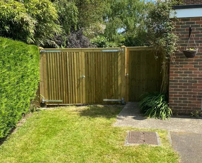 Closeboard Gates | Made To Order Entrance Gates | Knight Fencing