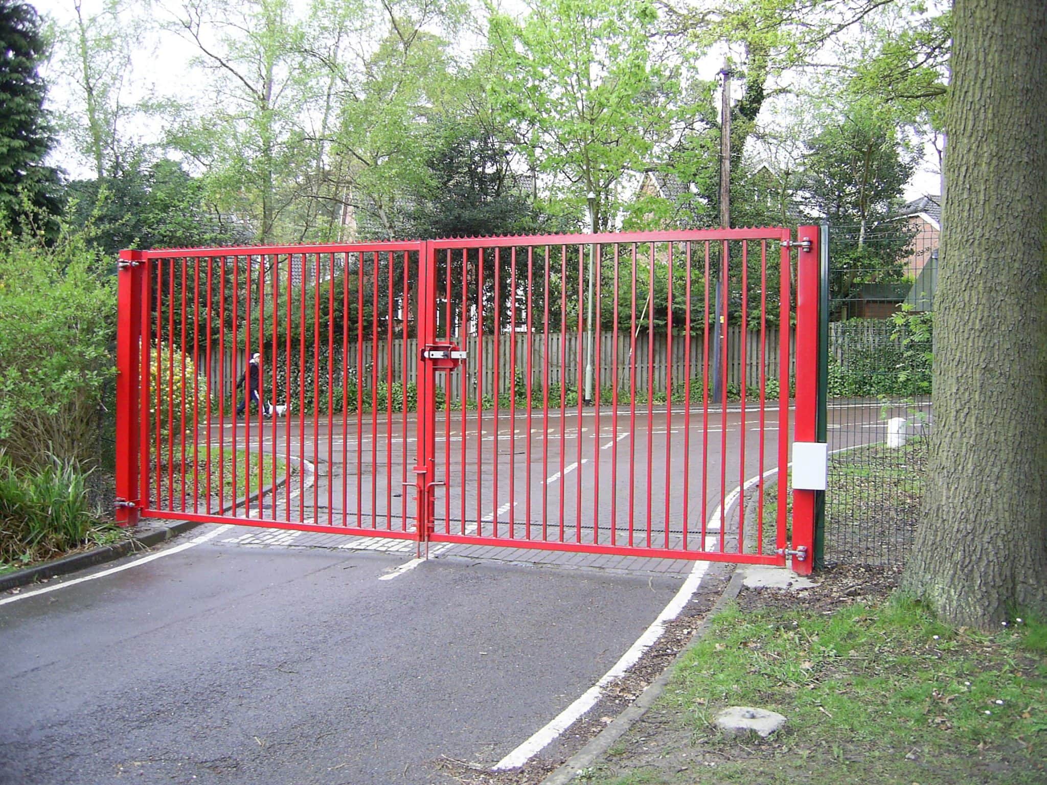 How to choose the right school security gates - Knight Fencing