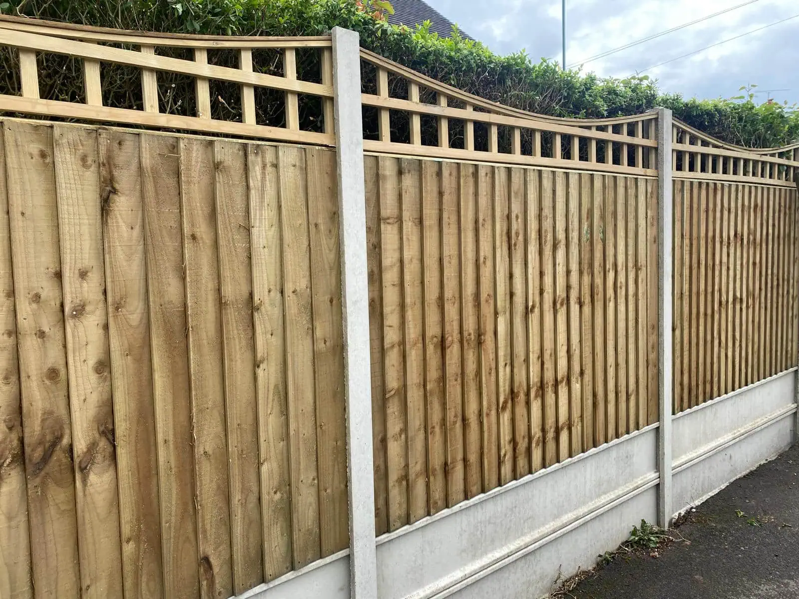 Residential Fencing & Gates | Home Fencing | Knight Fencing